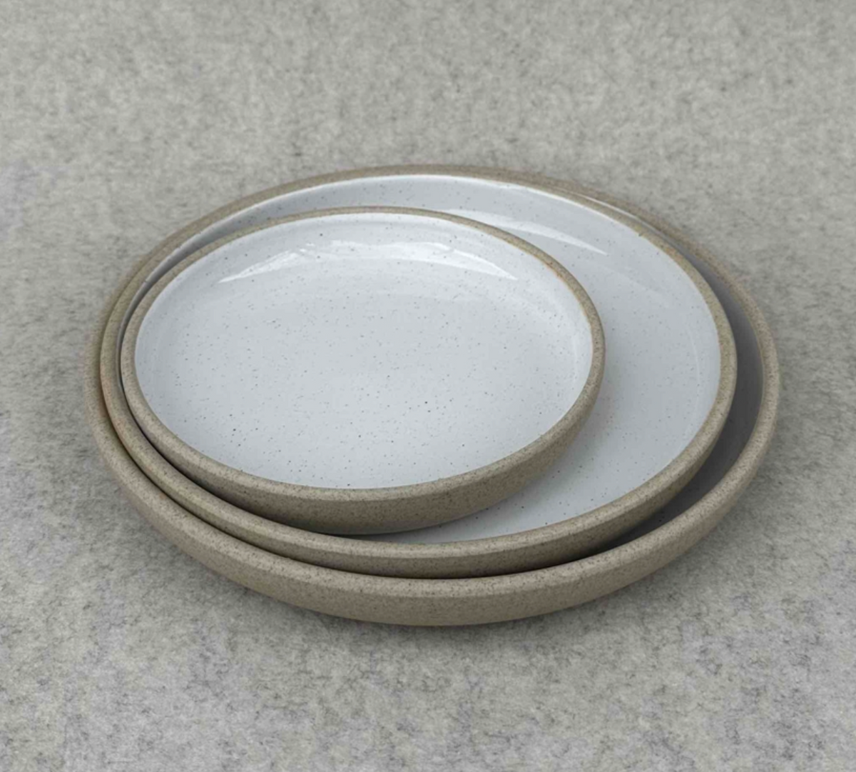 Glazed White Pepper 9.25" High Rim Plate – Spirit Wares Wholesale